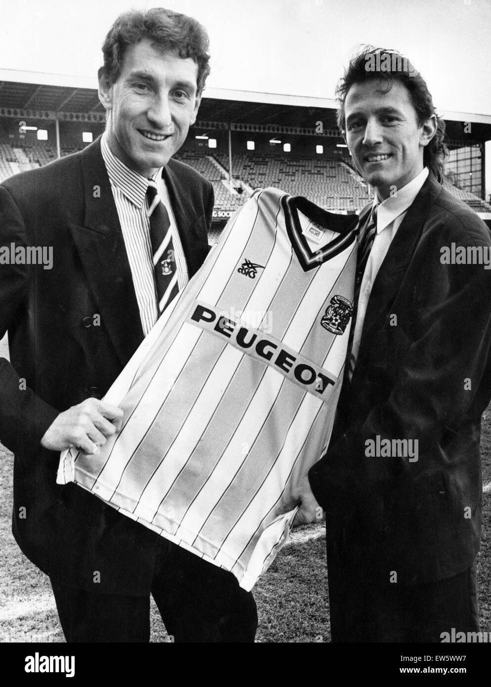 Coventry City's new signing Ray Woods with his new boss Terry Butcher ...