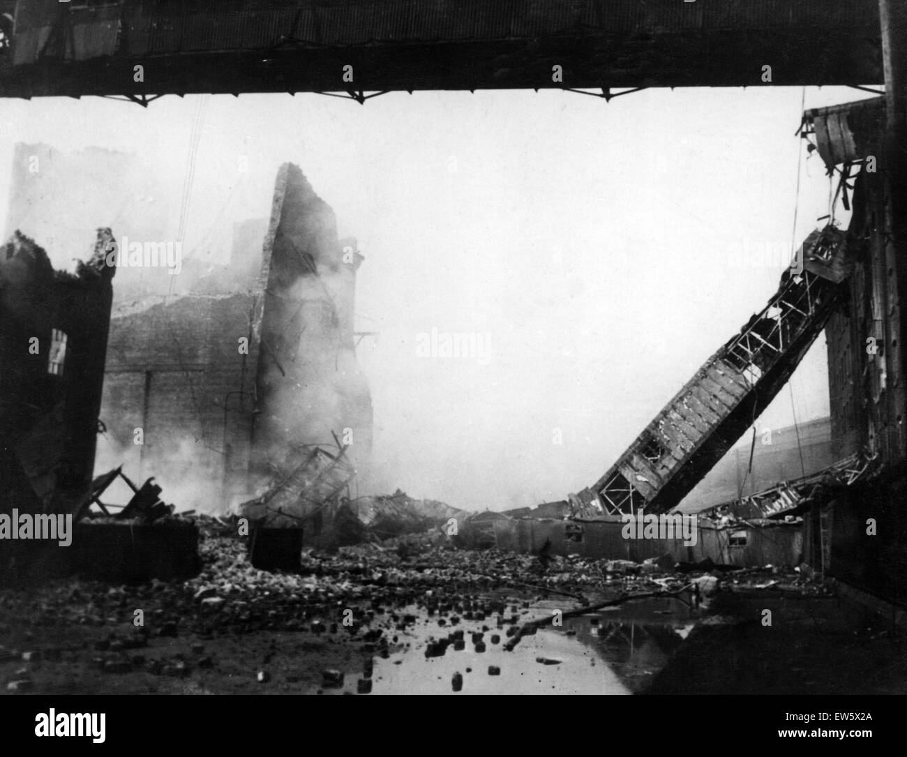 Buchanan's Flour Mills at East Float dock in Birkenhead, bombed during ...