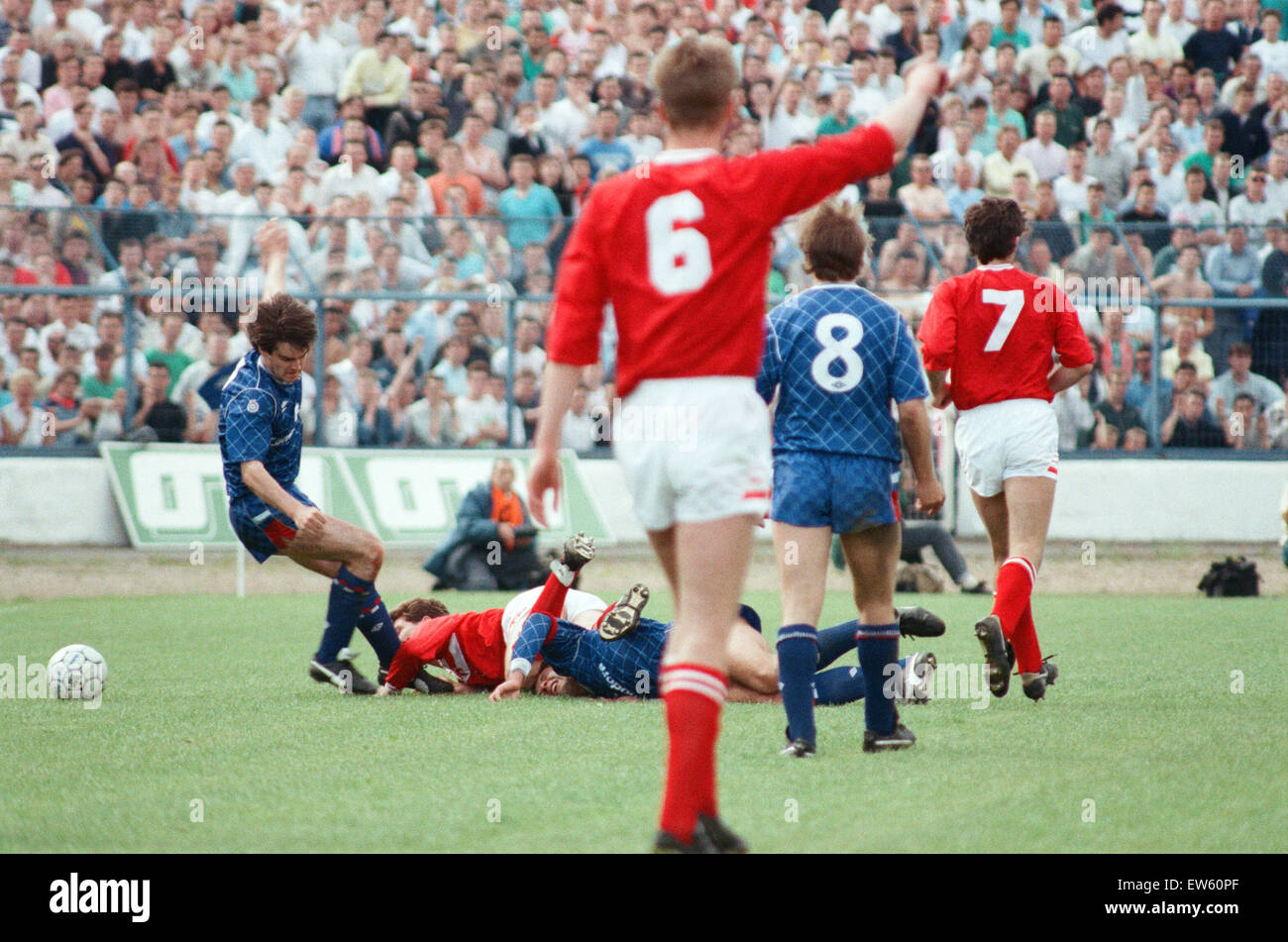 Chelsea Fc 1980s High Resolution Stock Photography and Images - Alamy