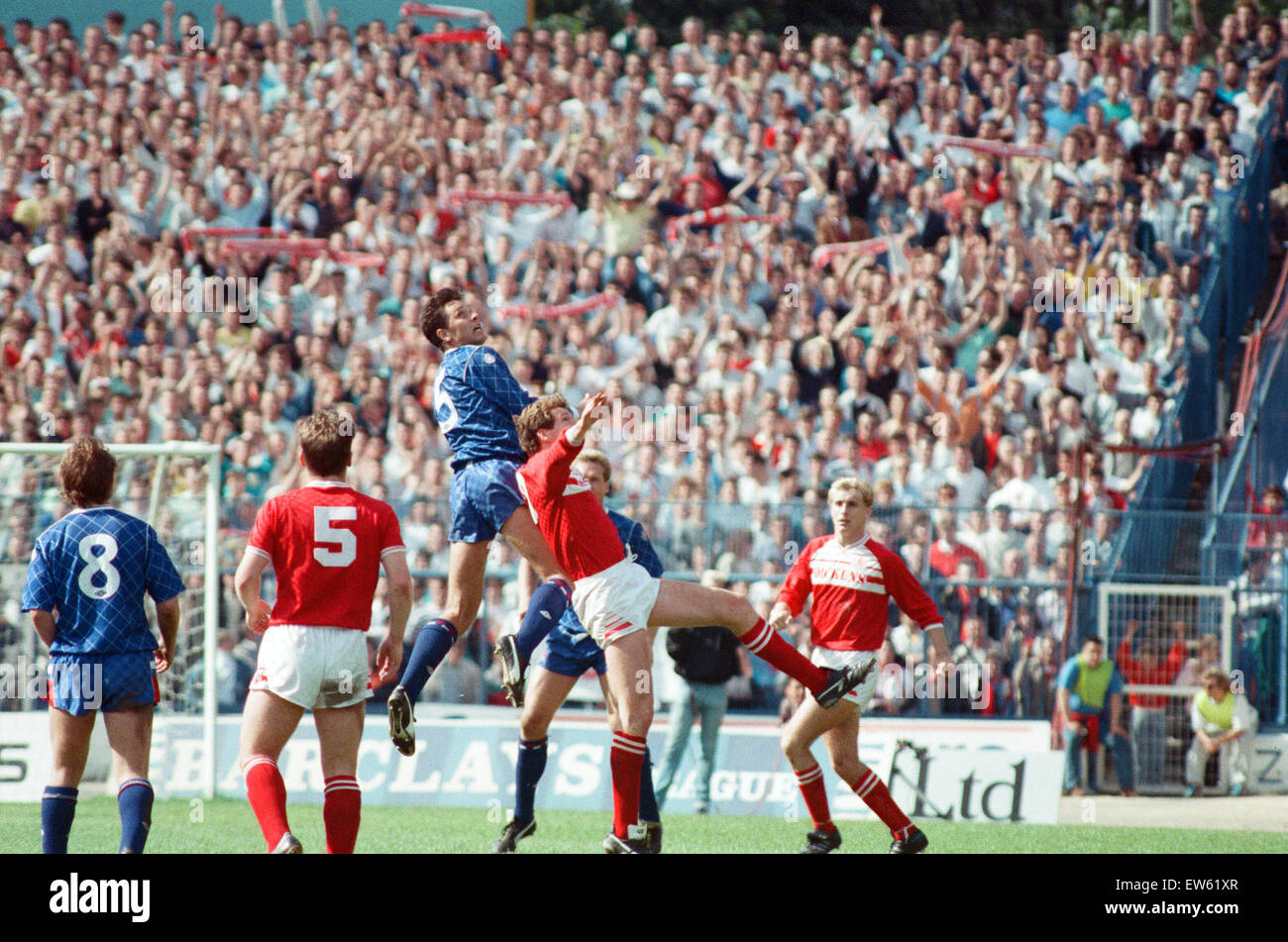Chelsea fc 1980s hi-res stock photography and images - Alamy
