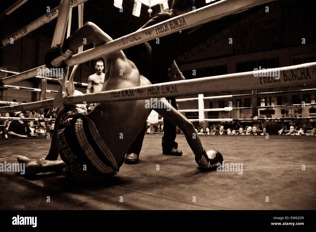 Muay Thai fight in Thailand boxing stadium Stock Photo - Alamy