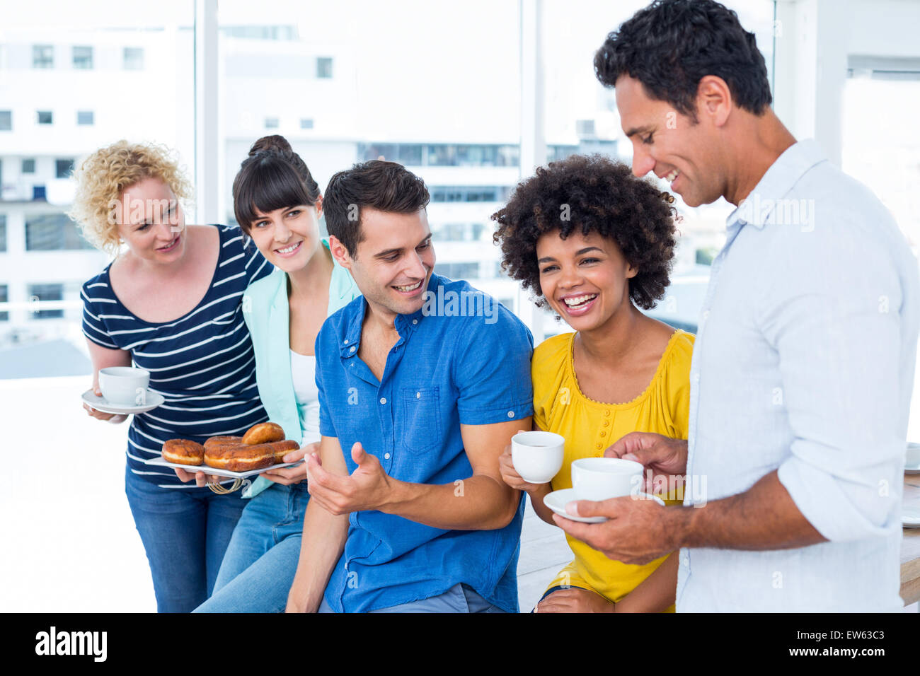 Eating donuts hi-res stock photography and images - Alamy