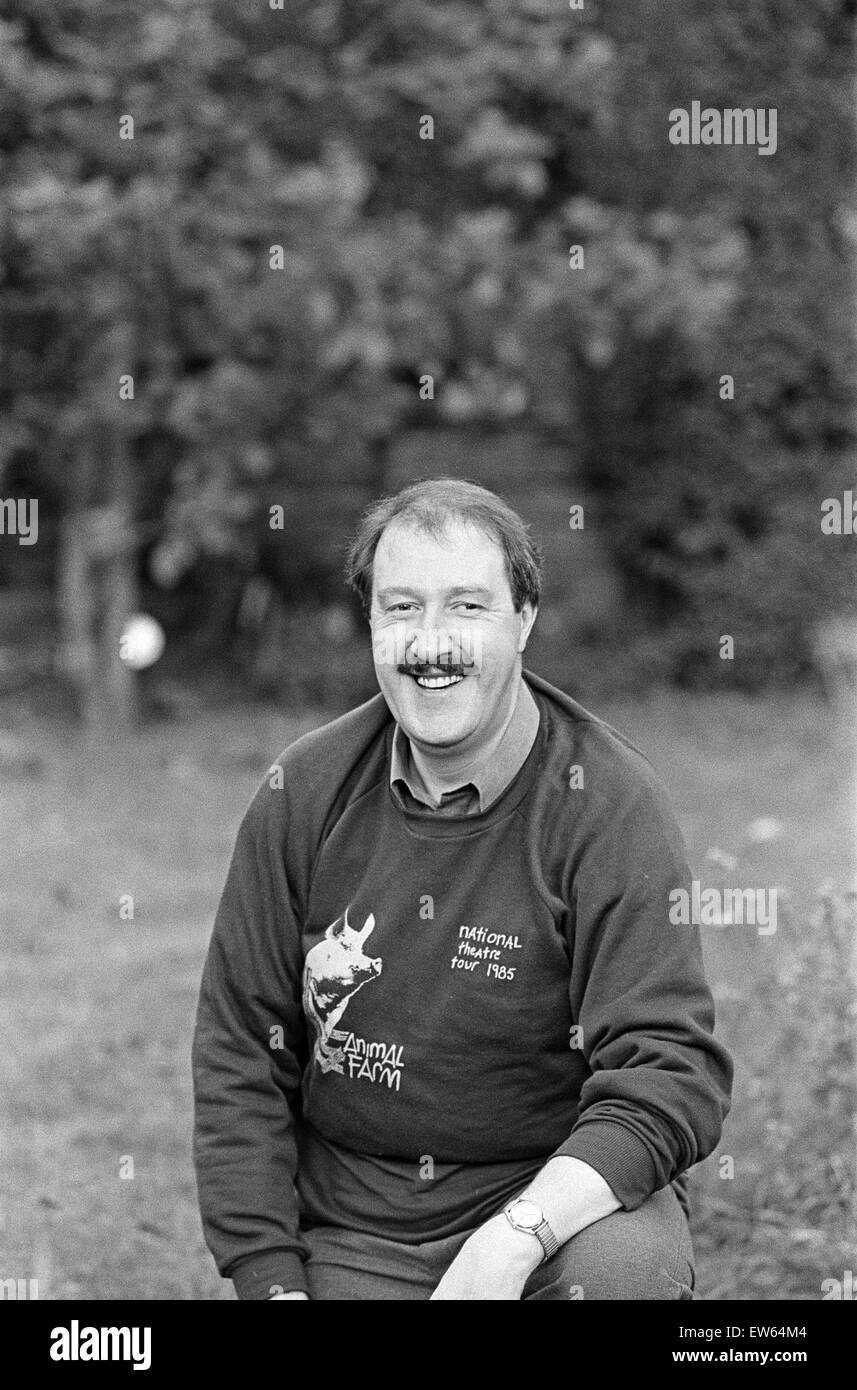 Gordon Kaye Allo Allo High Resolution Stock Photography and Images - Alamy
