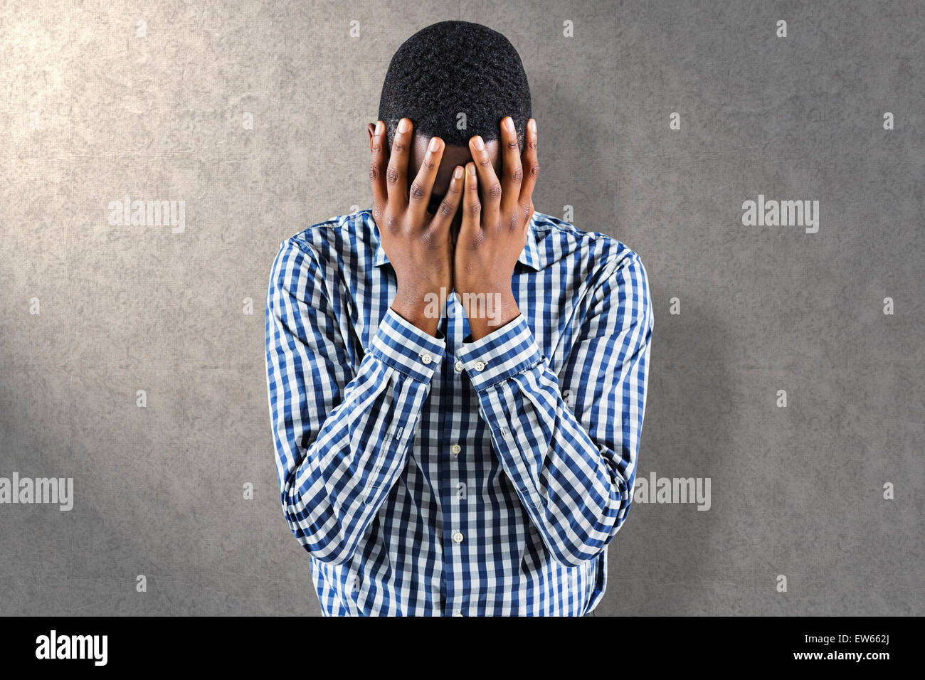 Head in hands hi-res stock photography and images - Alamy