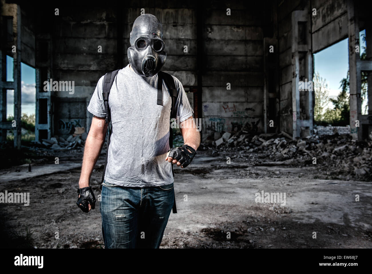 Man in gas mask Stock Photo - Alamy