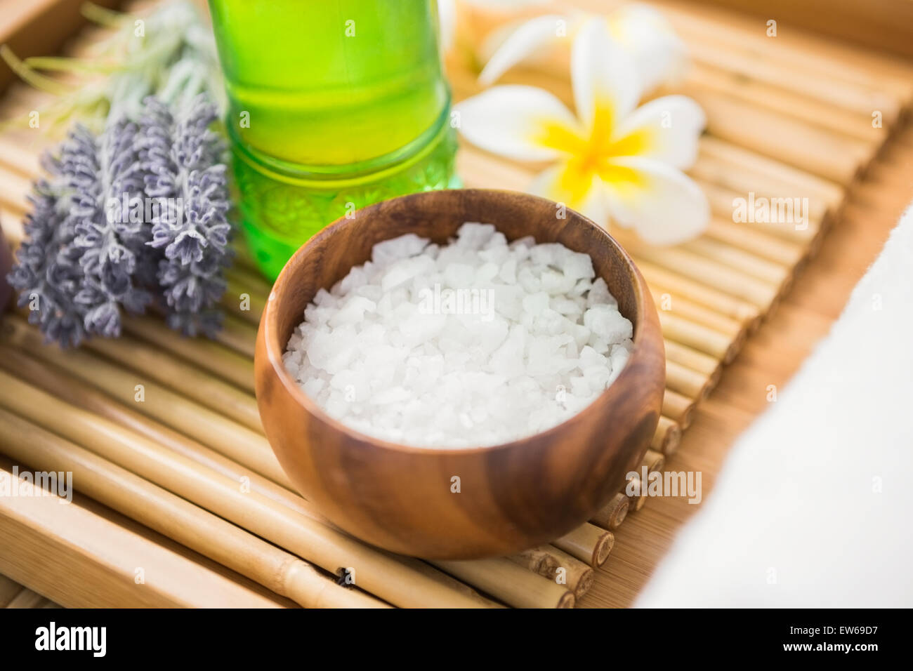Salt scrub and oil massage Stock Photo - Alamy