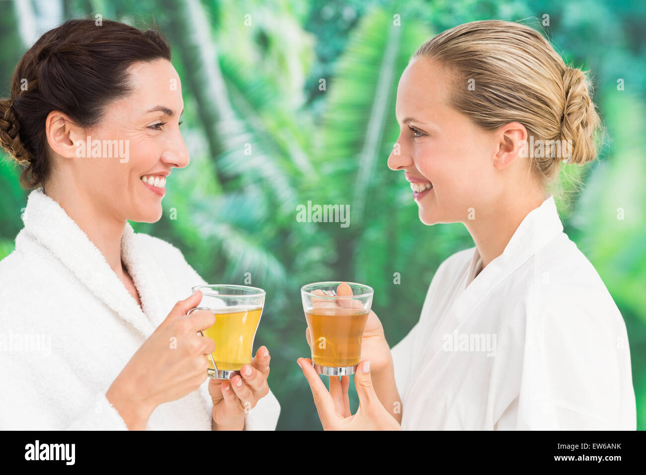 Couple friends having a spa day Stock Photo - Alamy