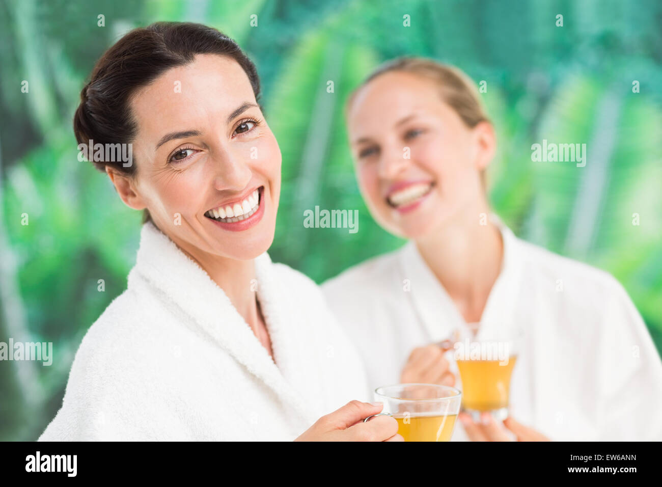 Couple friends having a spa day Stock Photo - Alamy
