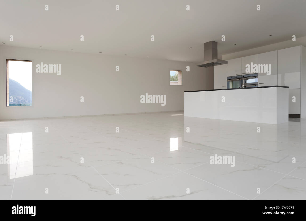 Large white kitchen hi-res stock photography and images - Alamy