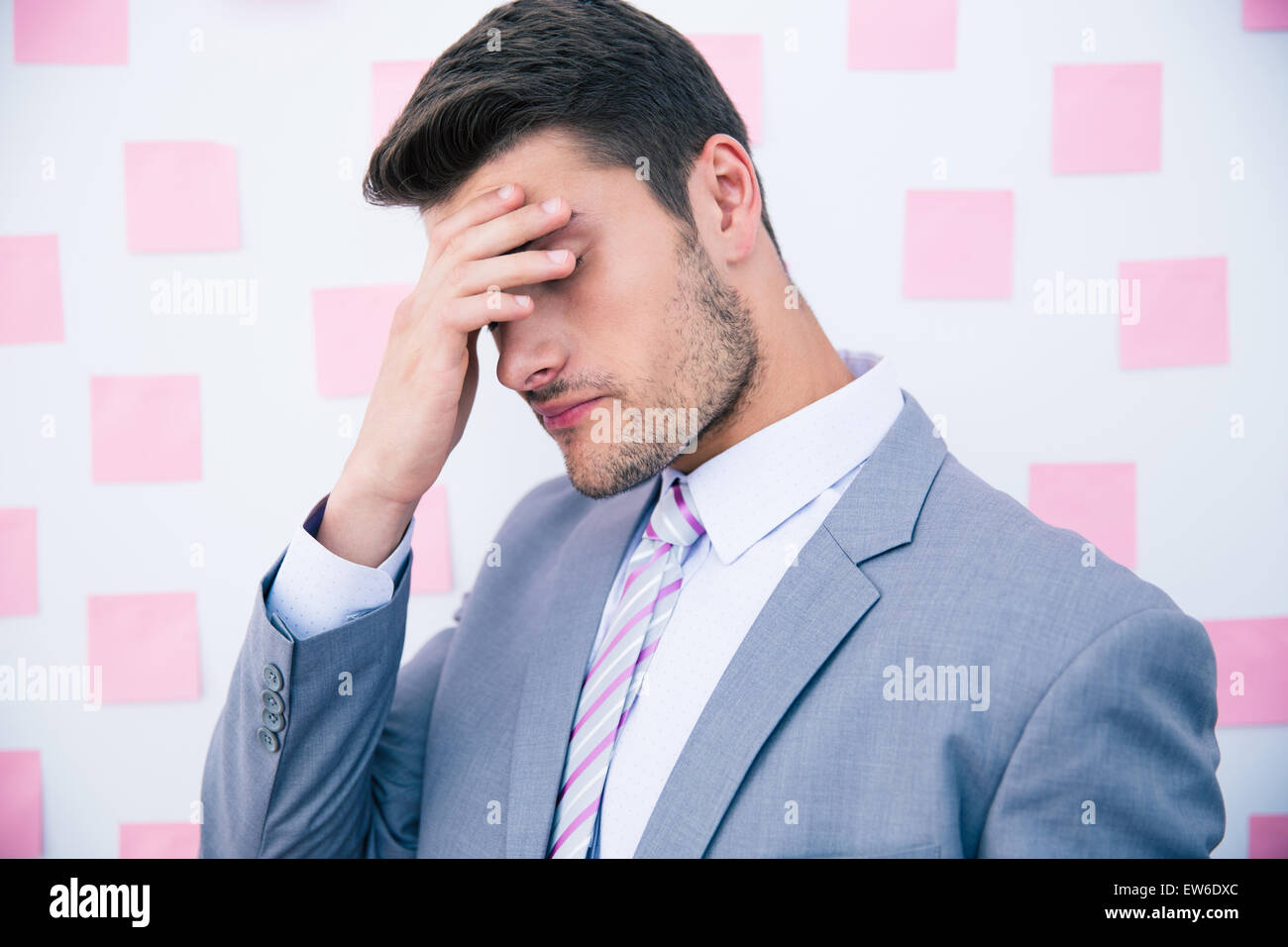 Office worker having migraine hi-res stock photography and images - Alamy