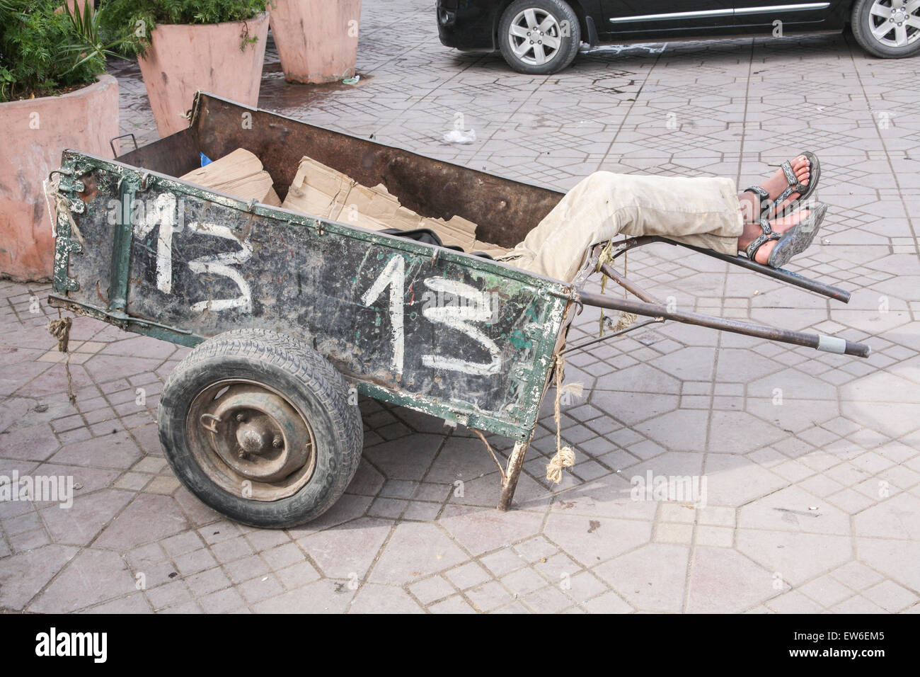 Morocco homeless marrakech hi-res stock photography and images - Alamy