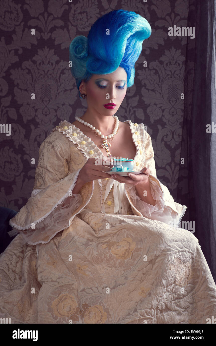 Beautiful lady in baroque dress Stock Photo - Alamy