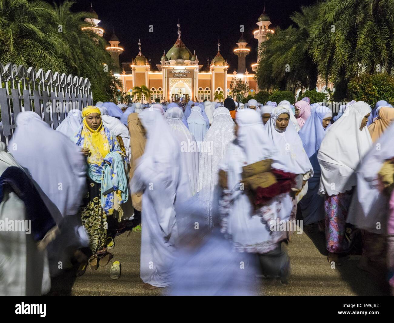 June 18, 2015 - Pattani, Pattani, Thailand - Women leave the plaza in ...