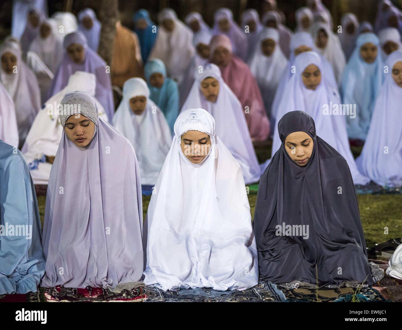 Pattani central mosque hi-res stock photography and images - Alamy