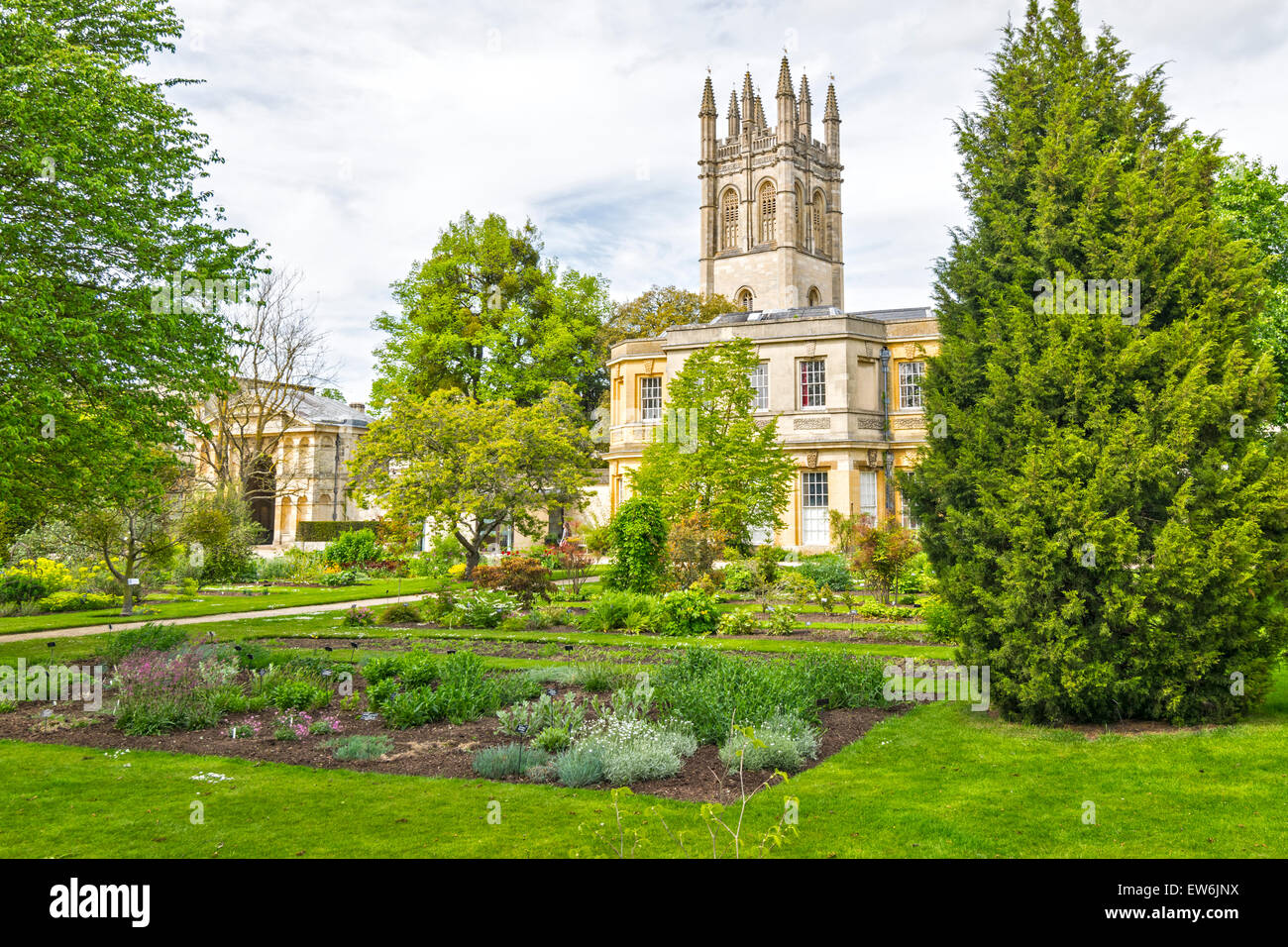 Magdalen tower university of oxford hi-res stock photography and images ...
