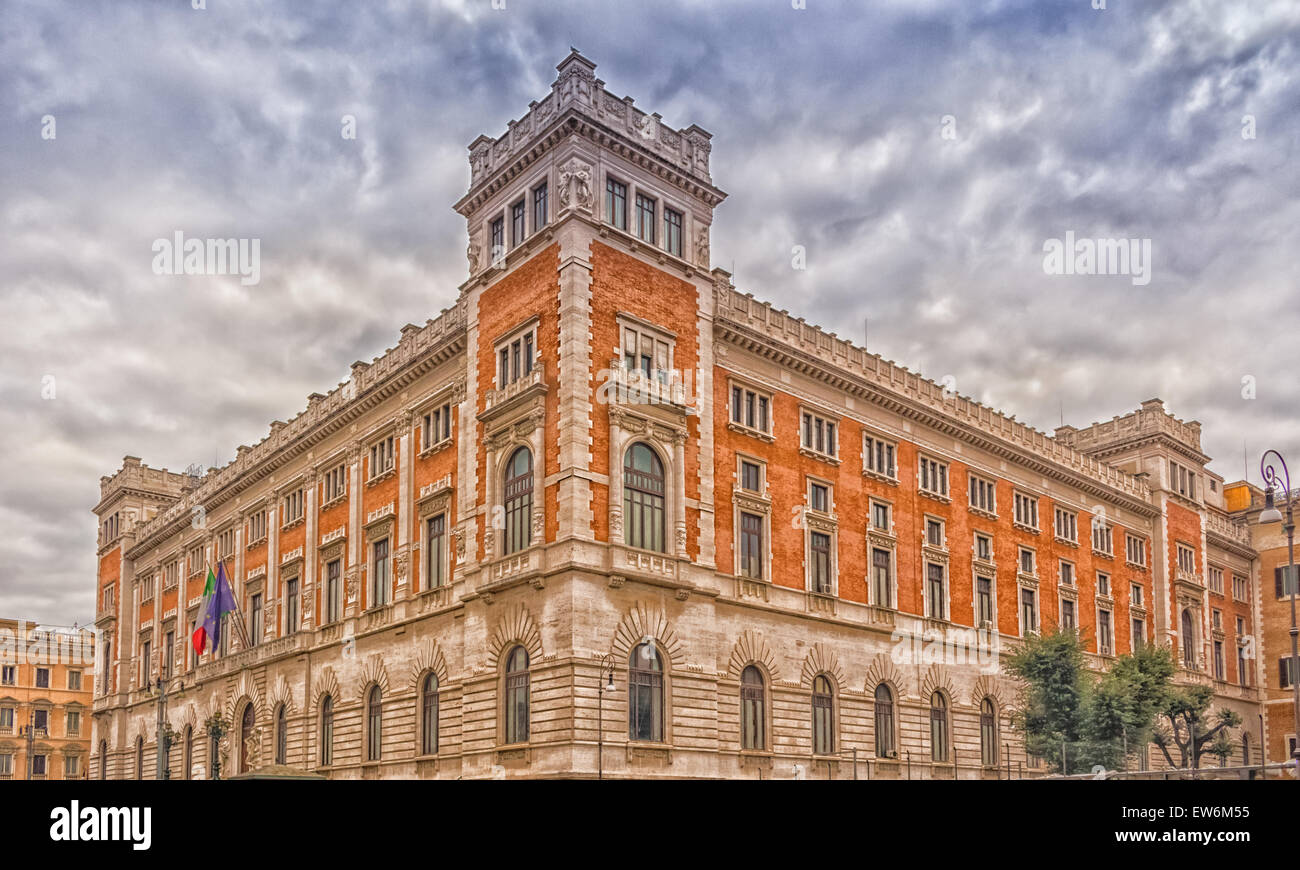 Historical buildings and architecture details in Rome, Italy: the ...