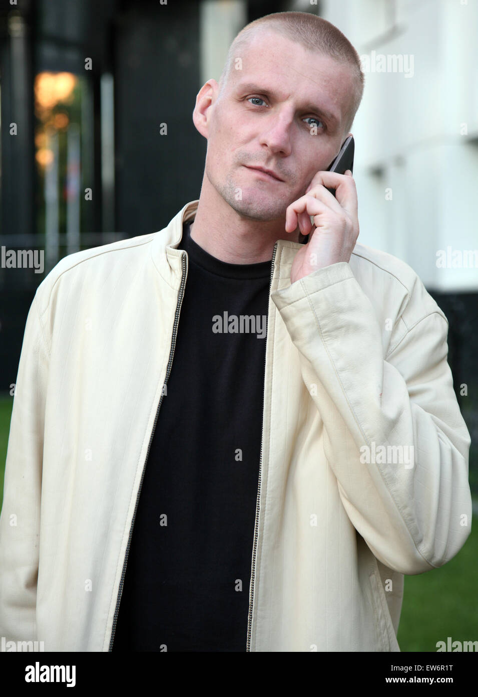 Spontaneous man hi-res stock photography and images - Alamy