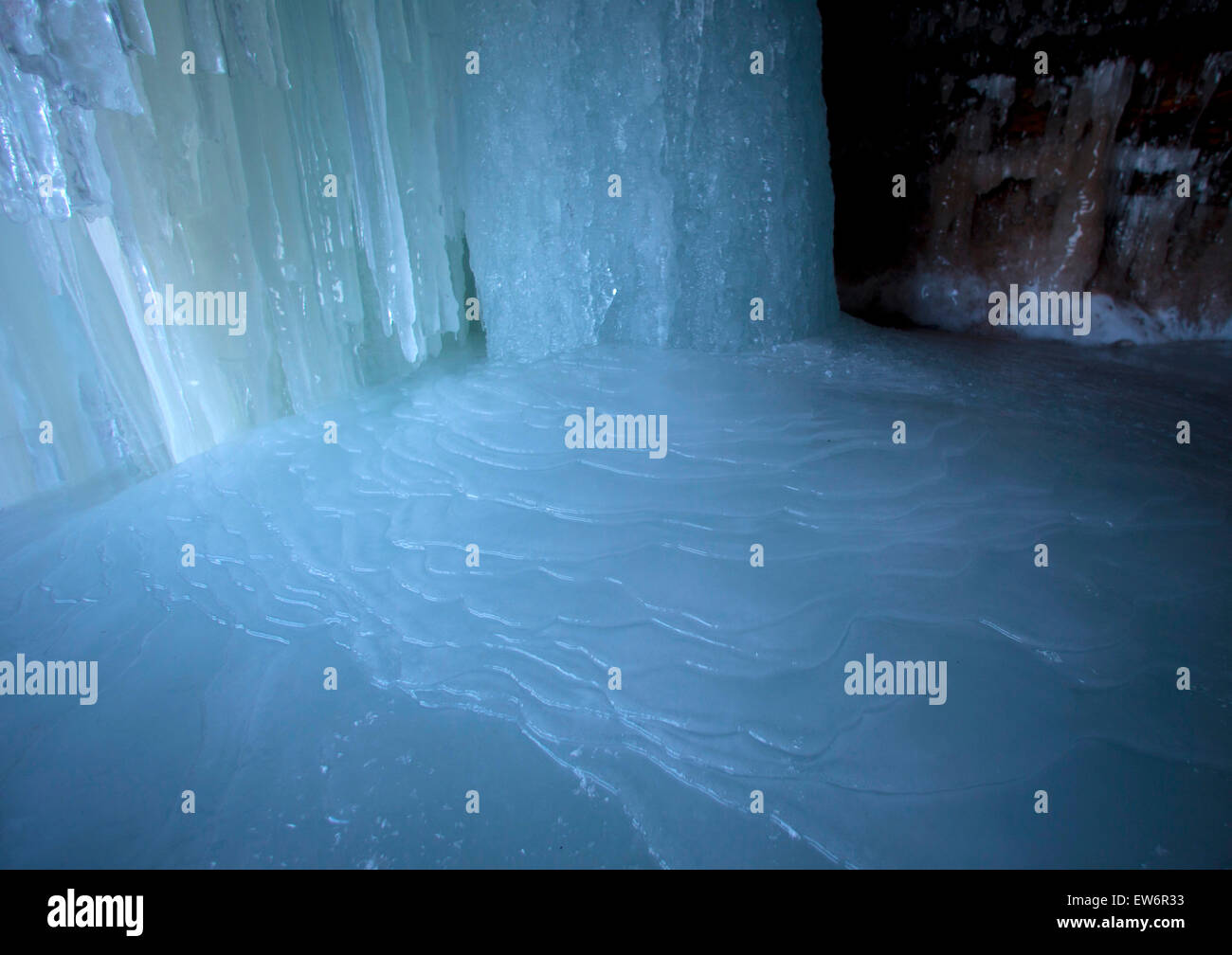 Ice caves cave hi-res stock photography and images - Alamy