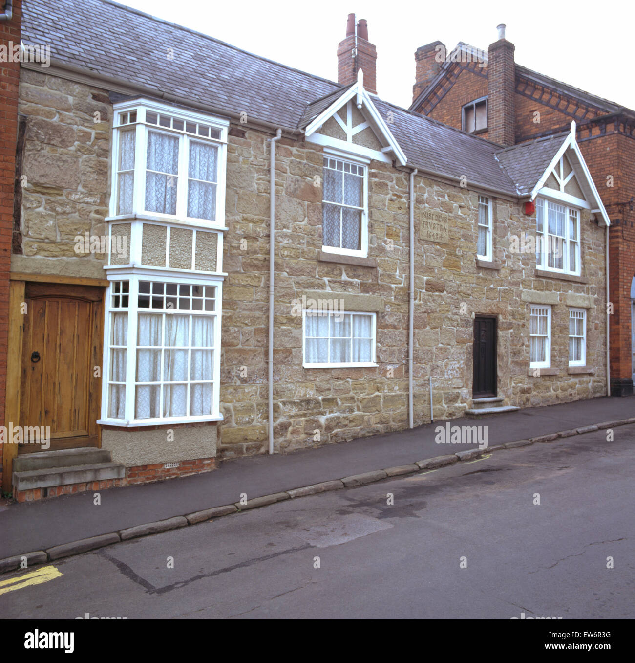 Windows stone house hi-res stock photography and images - Alamy