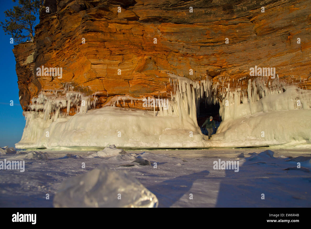 Cold caves hi-res stock photography and images - Alamy