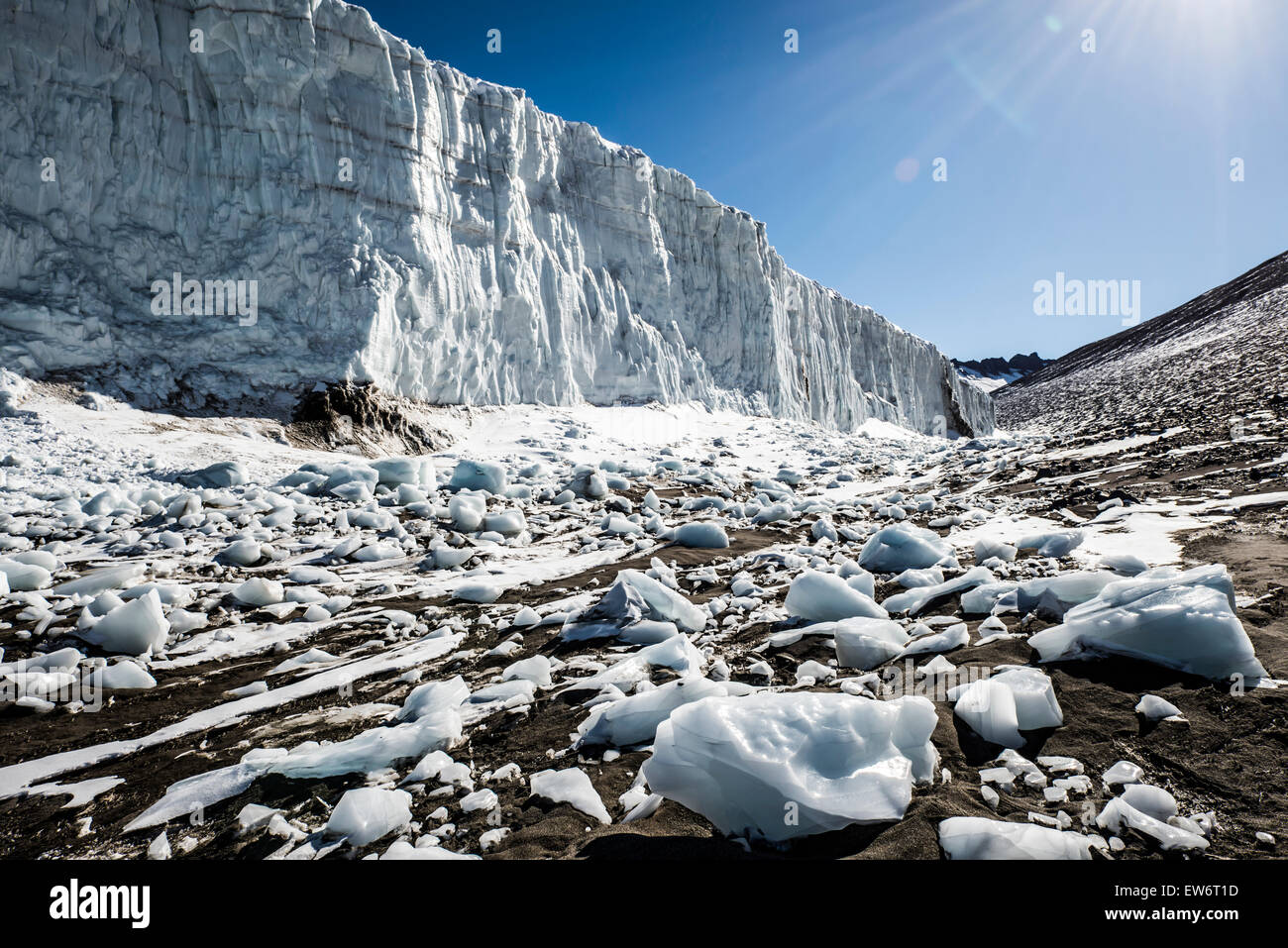 Victoria glacier hi-res stock photography and images - Alamy