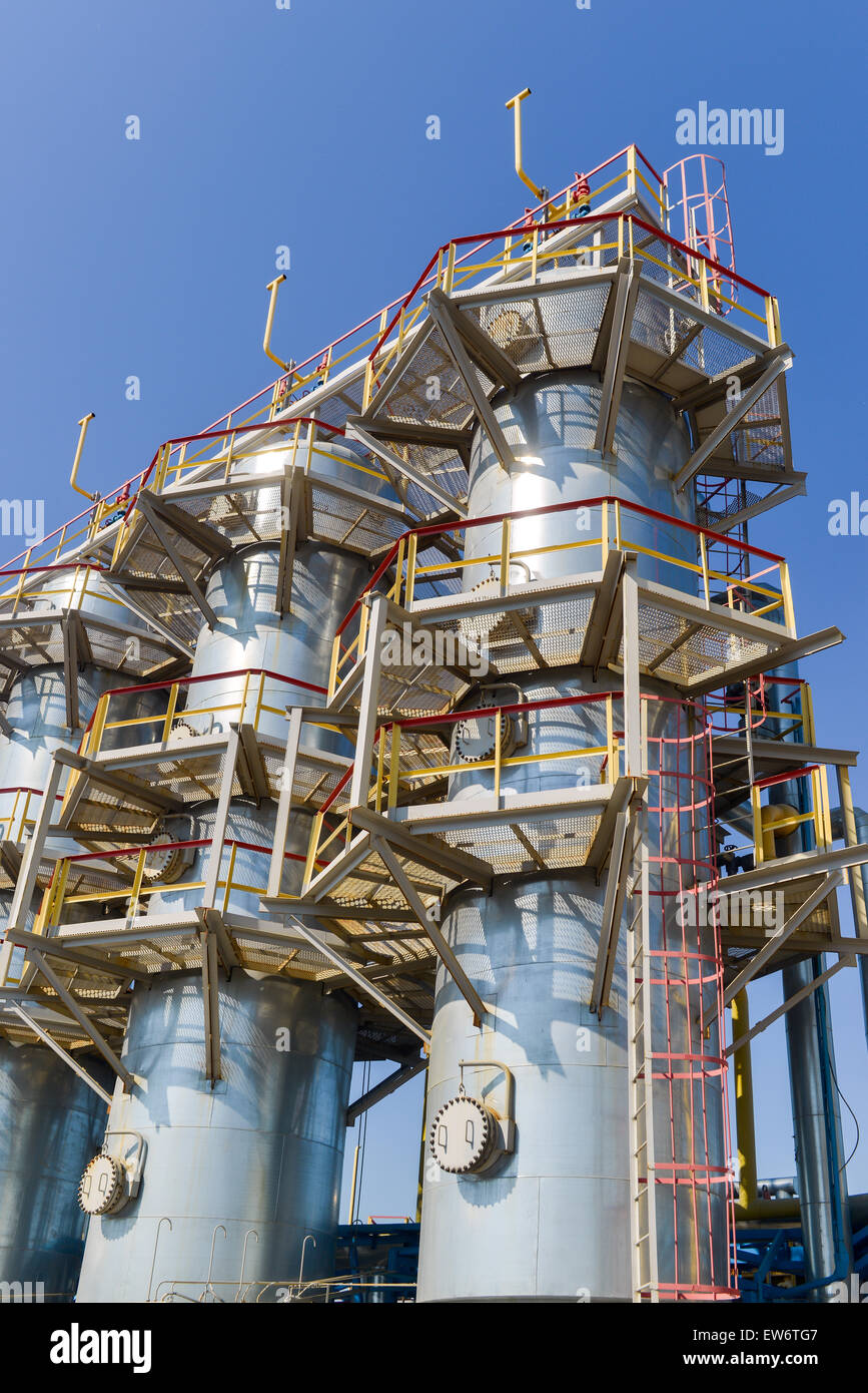 Gas compressor station hi-res stock photography and images - Alamy