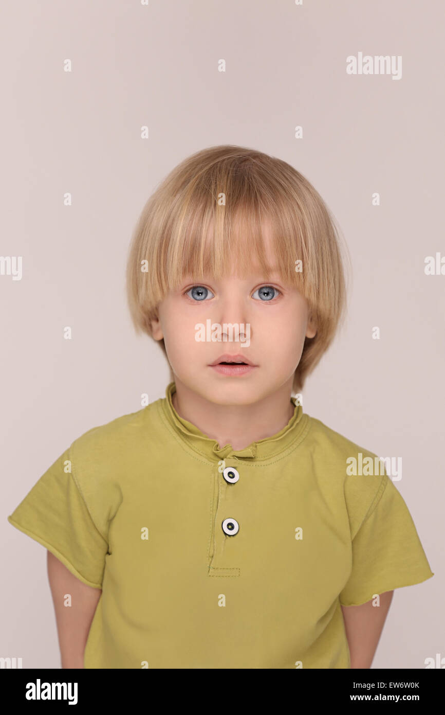 Piercing eye hi-res stock photography and images - Alamy