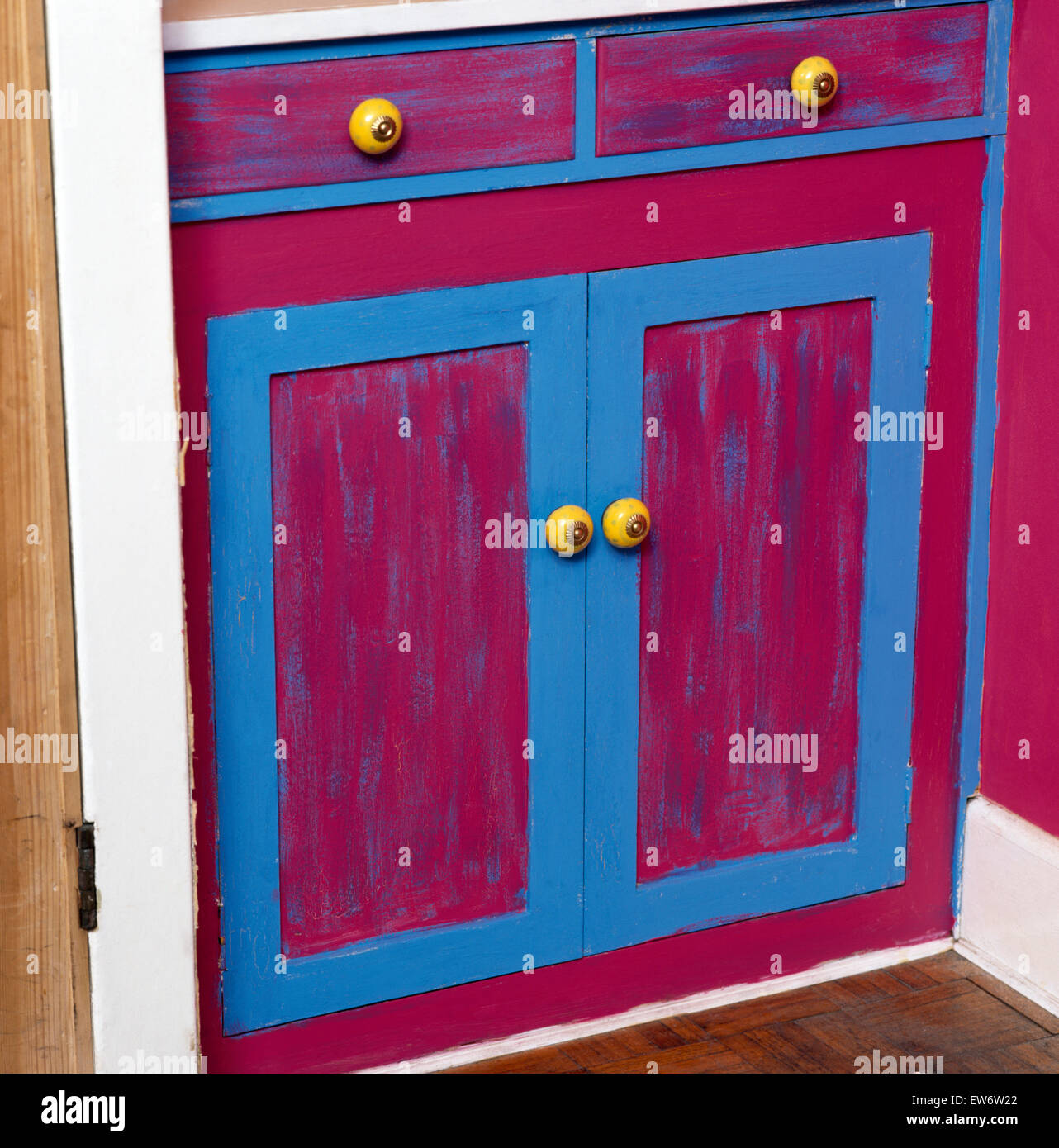 Inside a cupboard hi-res stock photography and images - Alamy