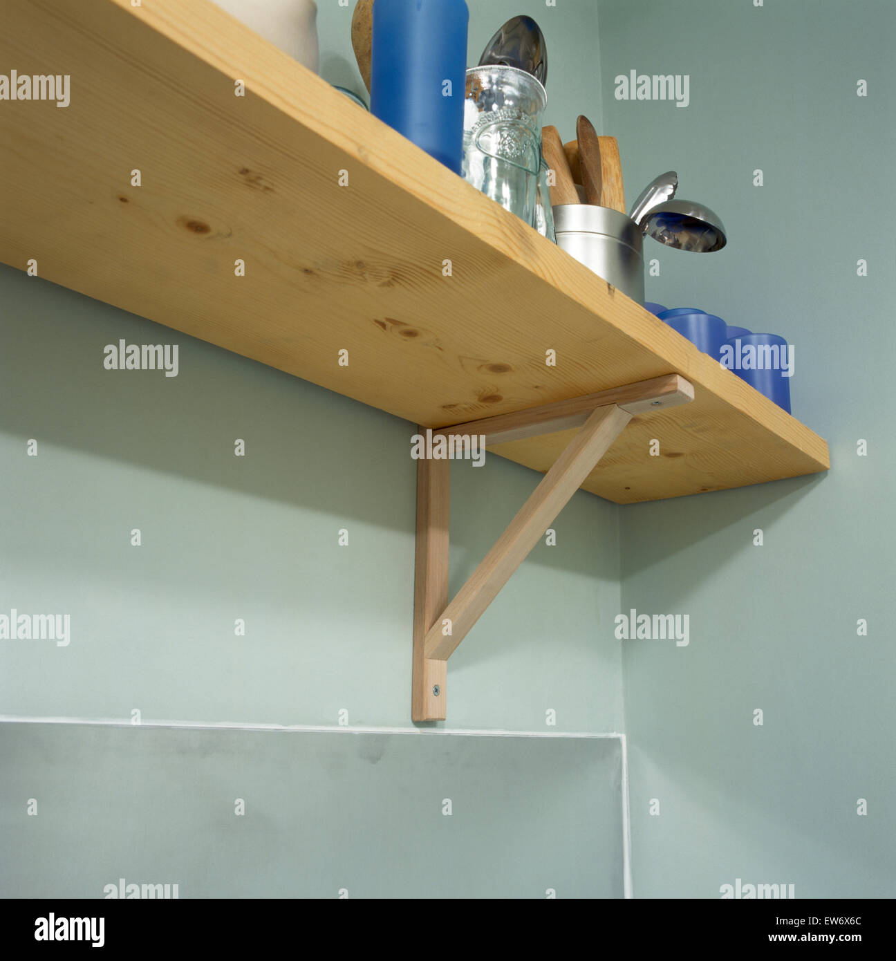 Close-up of a basic wooden shelf Stock Photo - Alamy