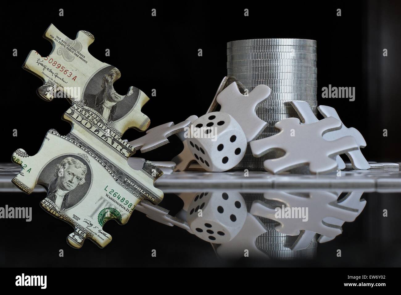 Financial puzzle hi-res stock photography and images - Alamy
