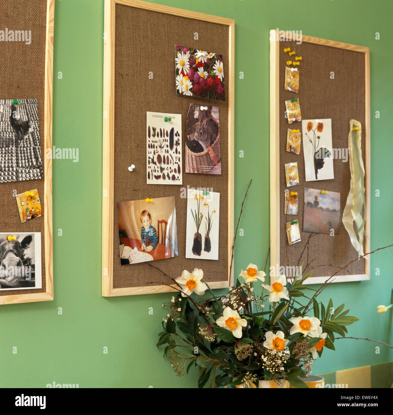 Notice boards hi-res stock photography and images - Alamy