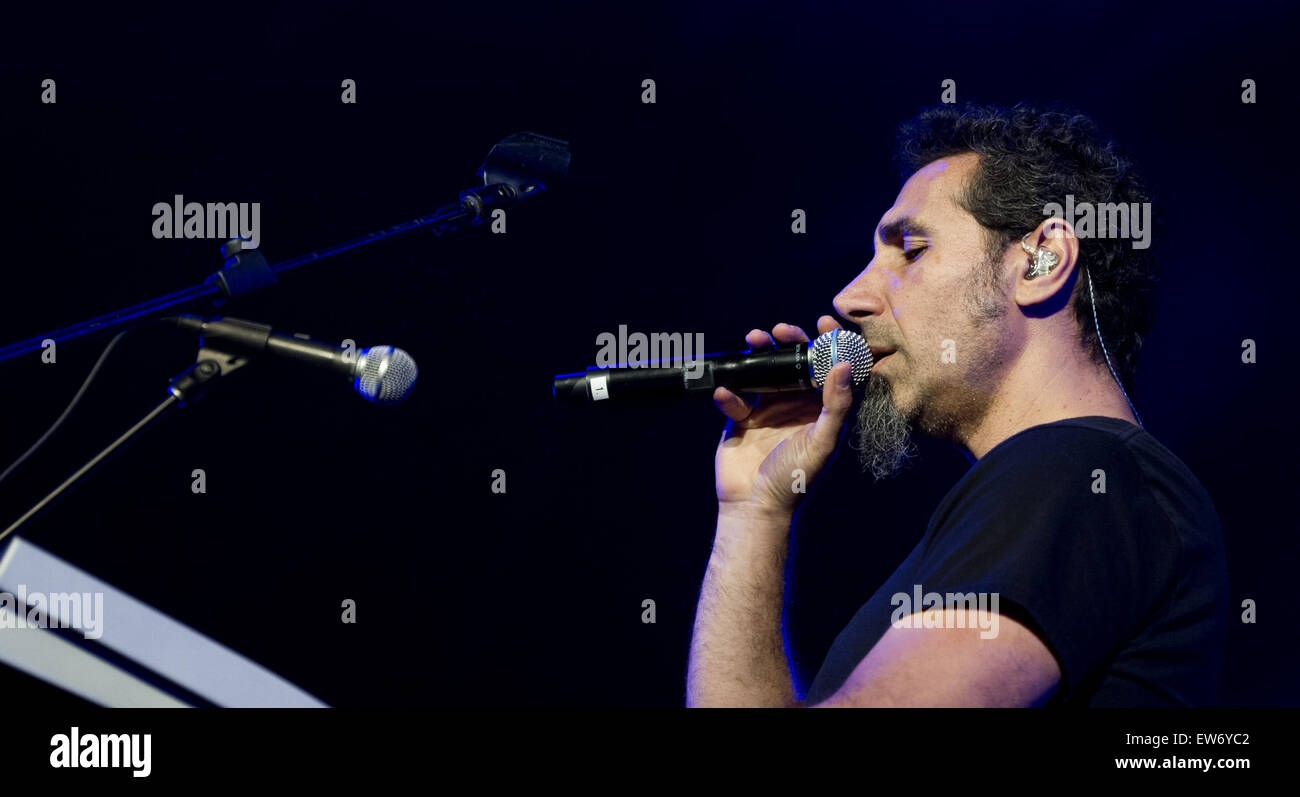 System of a down hard rock band hi-res stock photography and images - Alamy