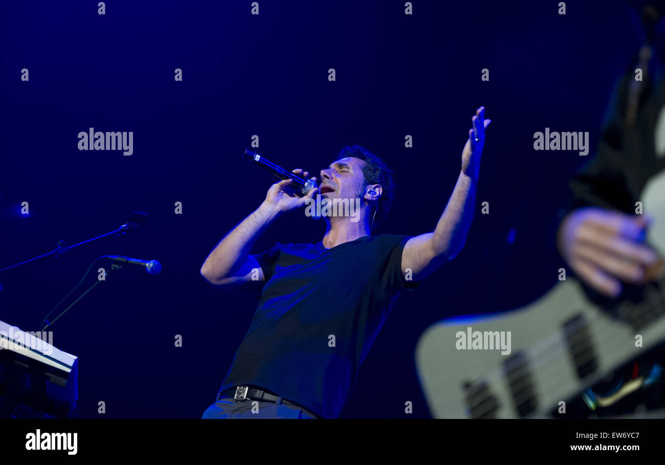 Soad serj tankian hi-res stock photography and images - Alamy