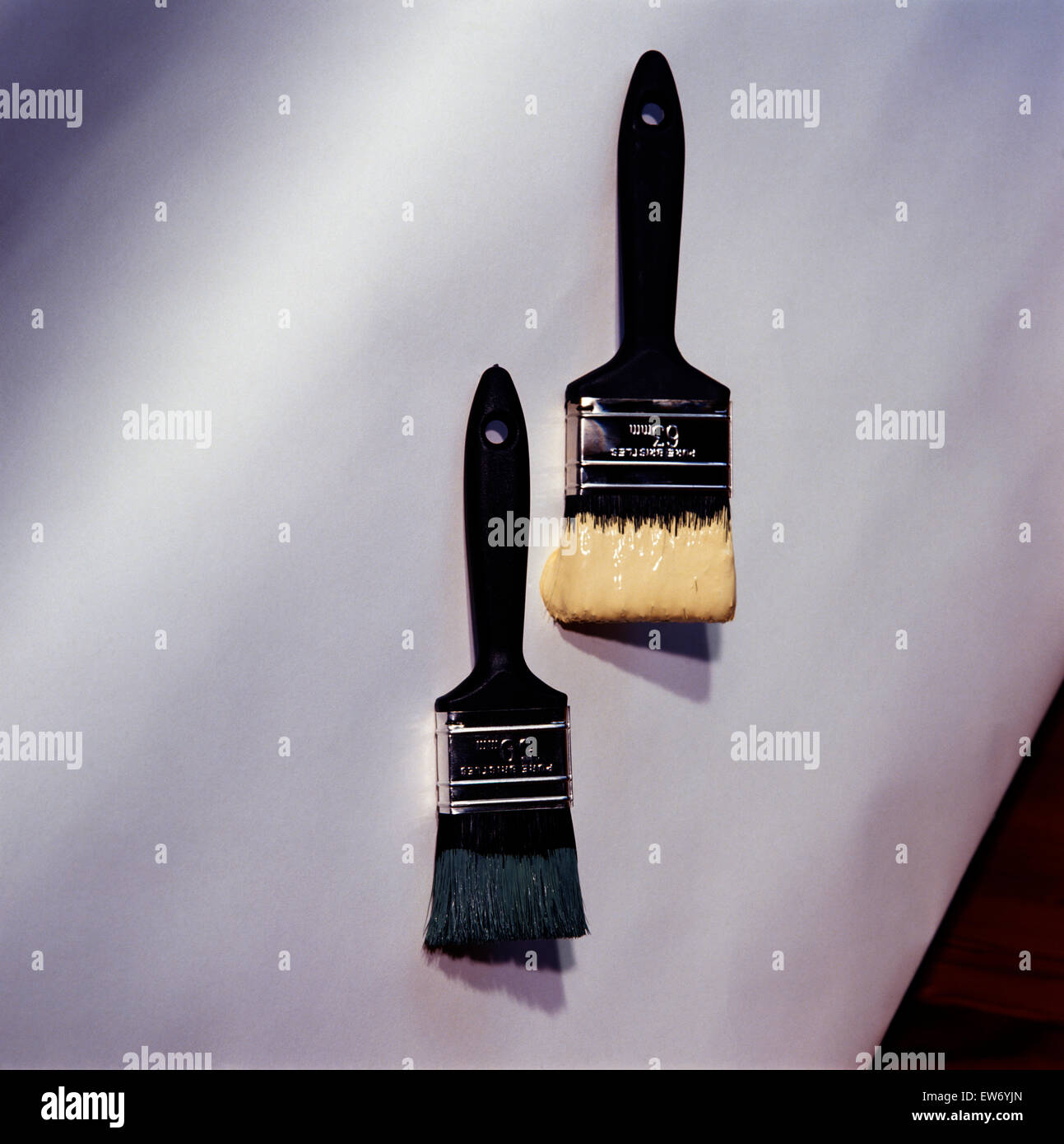 Paint brushes hi-res stock photography and images - Alamy