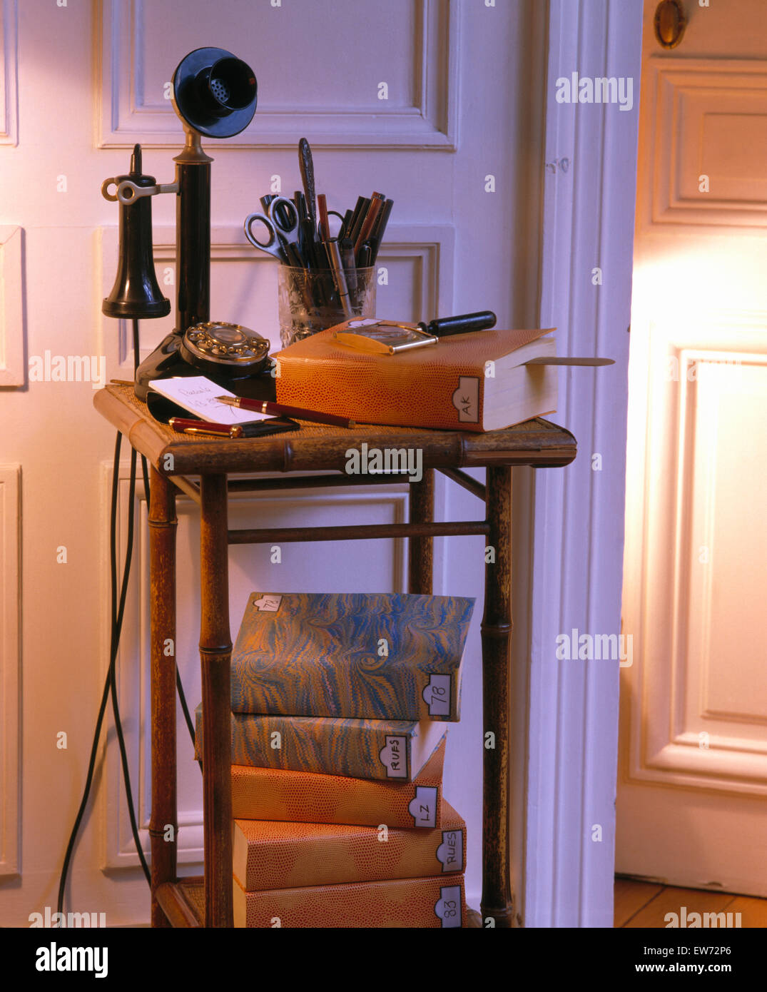 Vintage telephone tables hi-res stock photography and images - Alamy