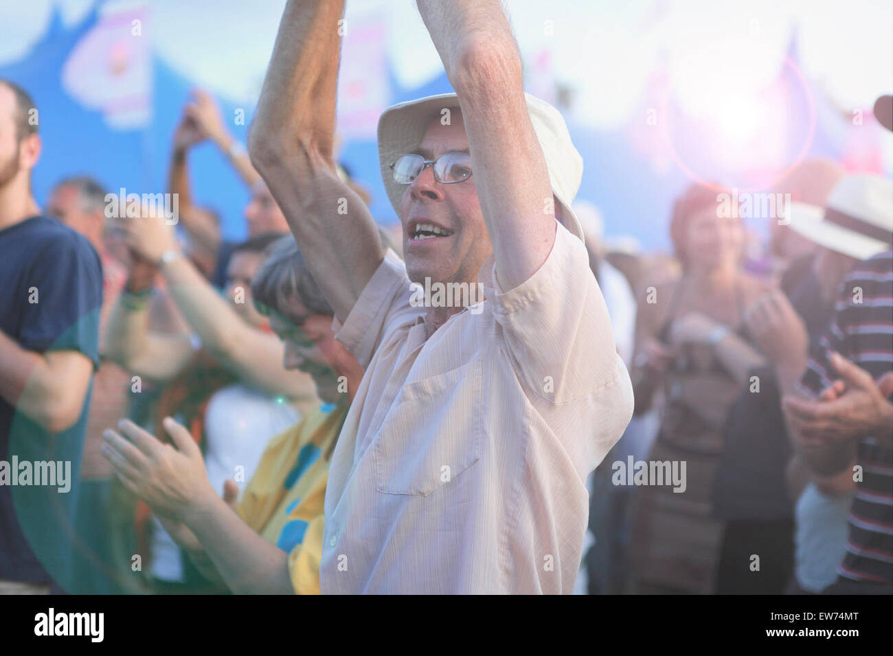 Senior citizen music festival hi-res stock photography and images - Alamy