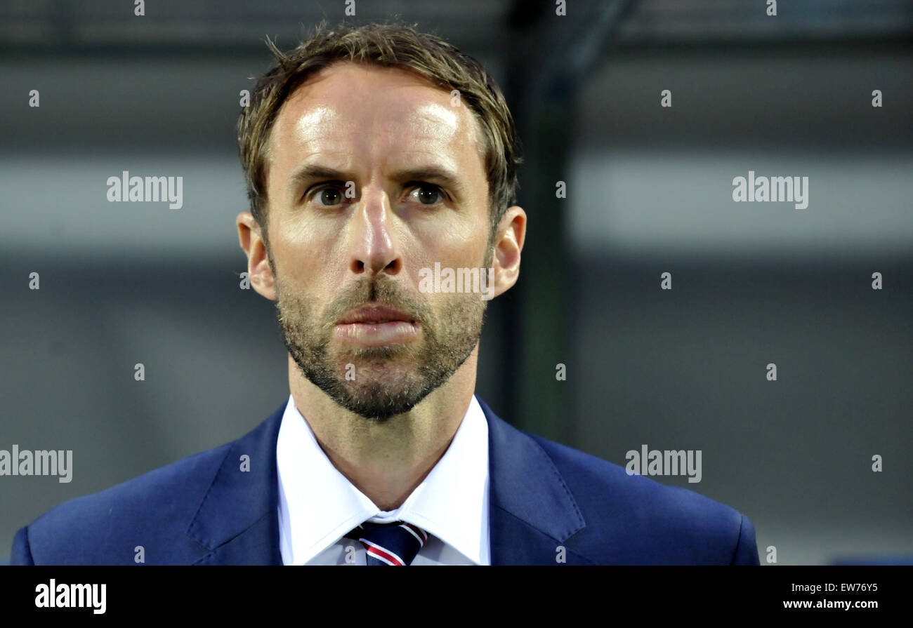 Gareth southgate coach hi-res stock photography and images - Alamy