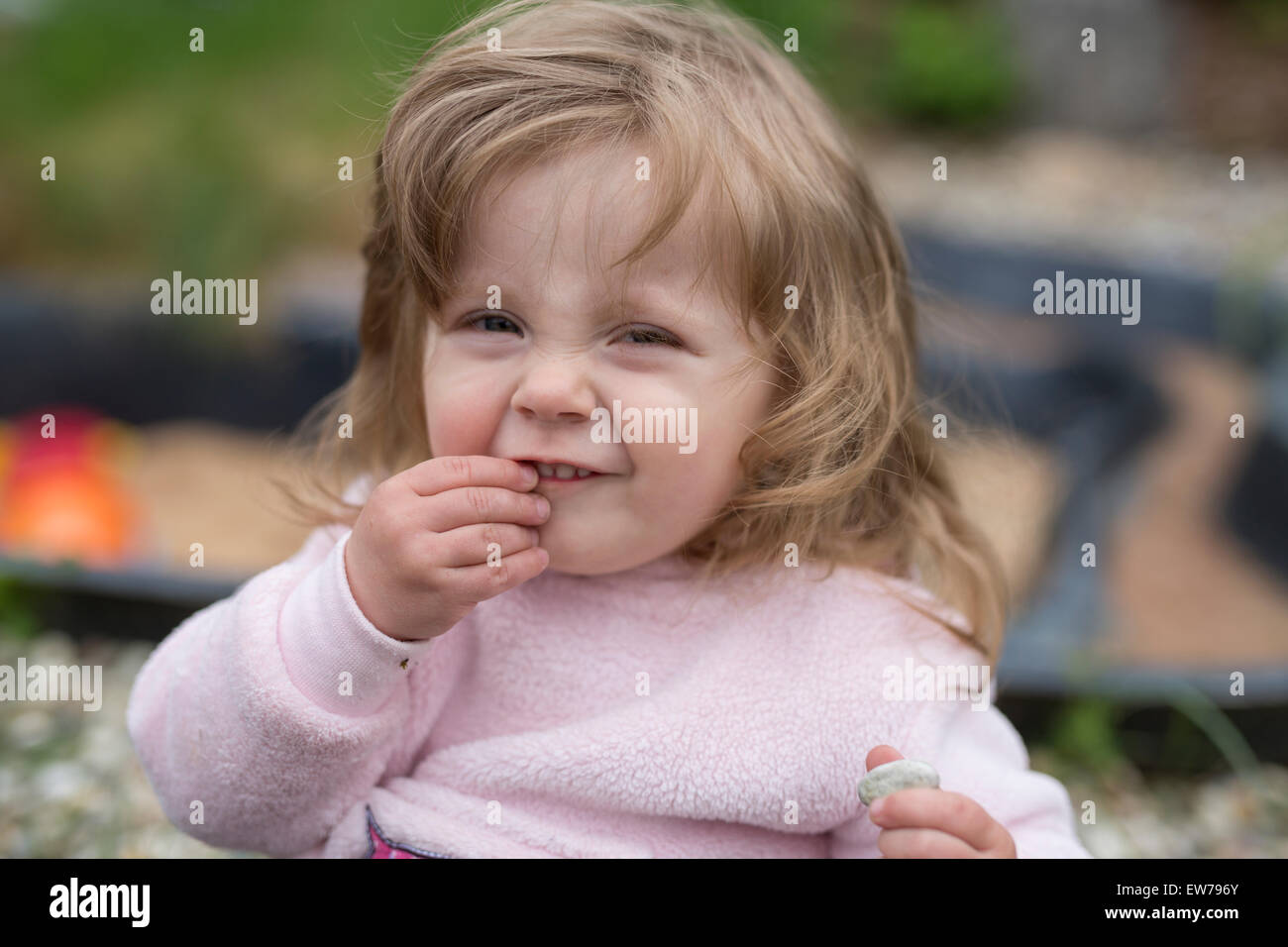 Girl smiling portrait 12 outside hi-res stock photography and images ...
