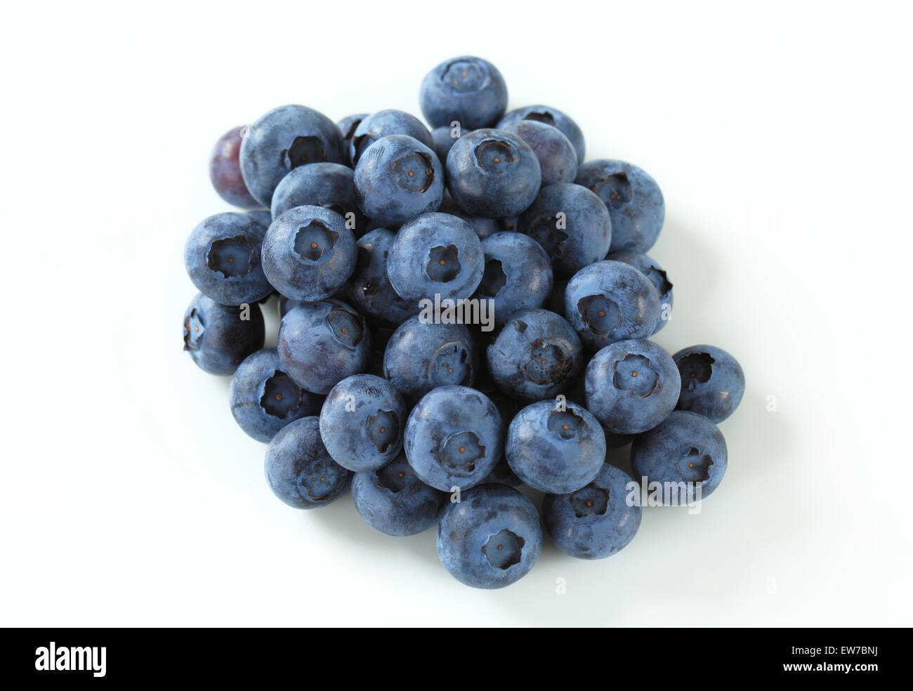 Studio shot of fresh blueberries Stock Photo - Alamy