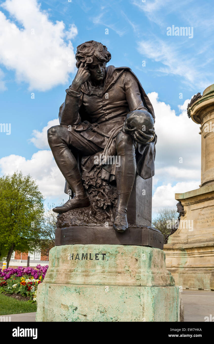Statue of Hamlet outside the Swan Theatre in Stratford upon Avon ...