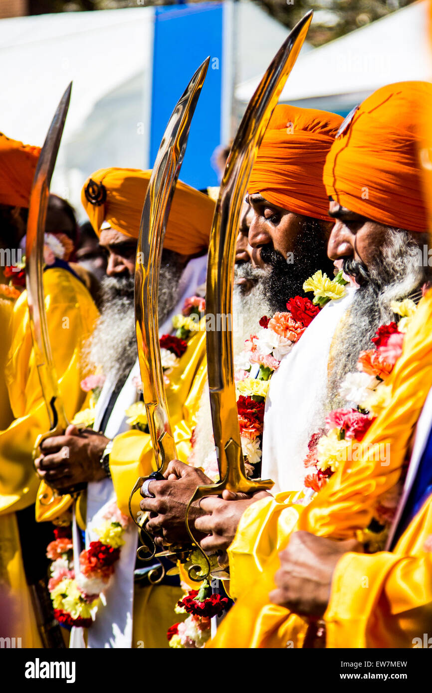 David and Samantha Cameron visit a Sikh temple in Gravesend, Kent, to ...