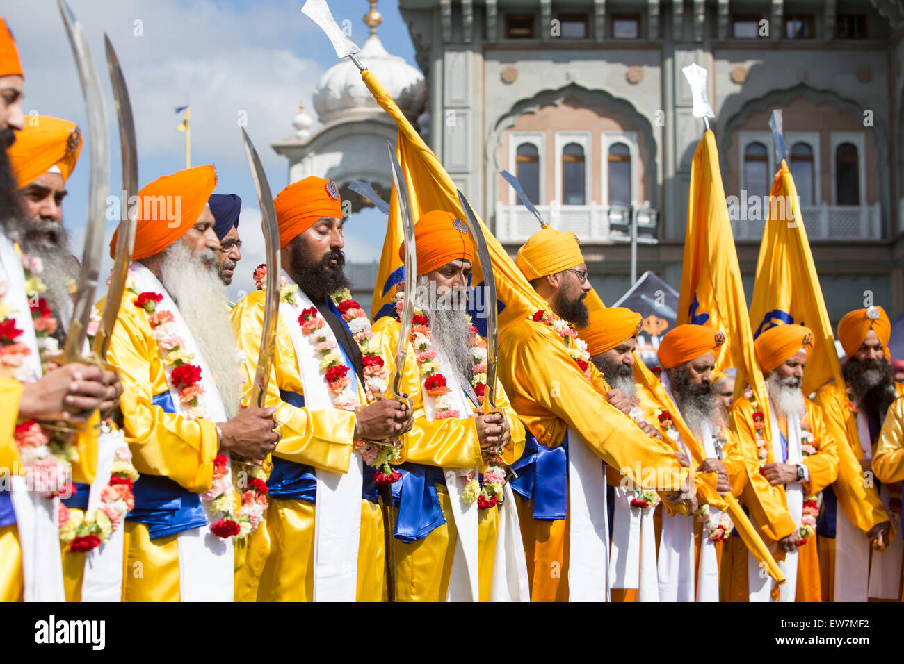 David and Samantha Cameron visit a Sikh temple in Gravesend, Kent, to ...