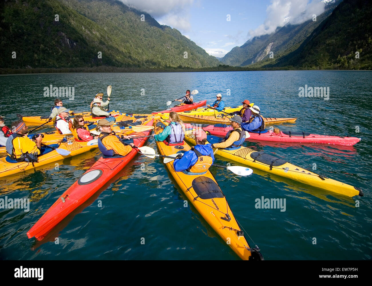 Kayak tour group hi-res stock photography and images - Alamy