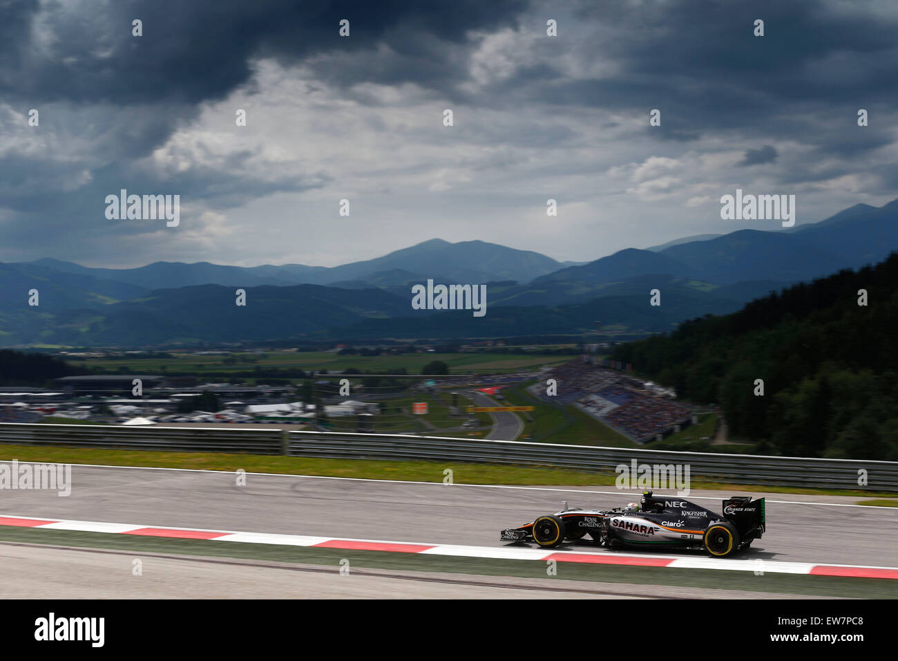 Red bull ring rennen hi-res stock photography and images - Alamy