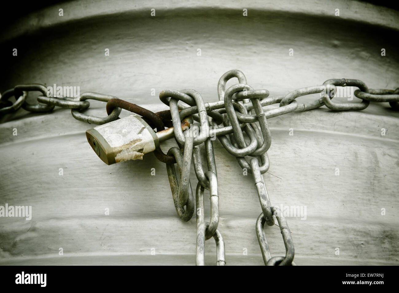 Padlock with metal chains Stock Photo - Alamy
