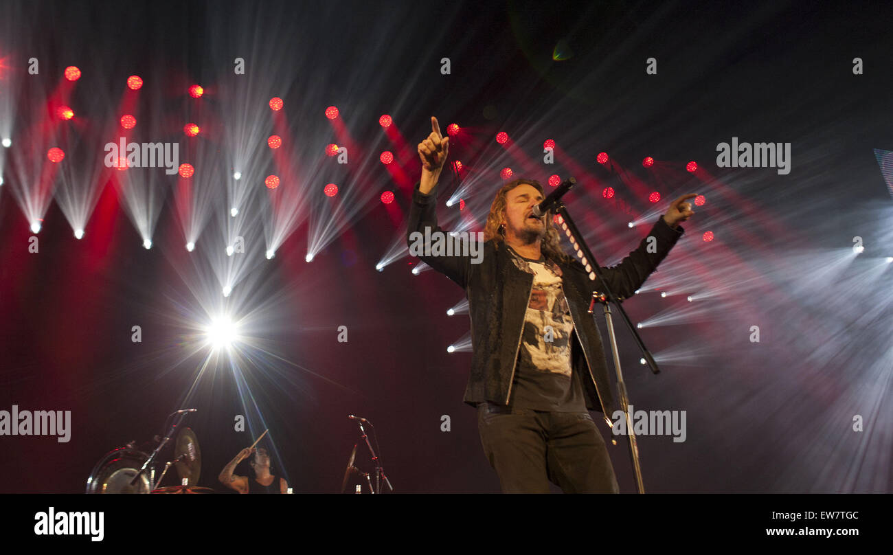 Mana in concert hi-res stock photography and images - Alamy