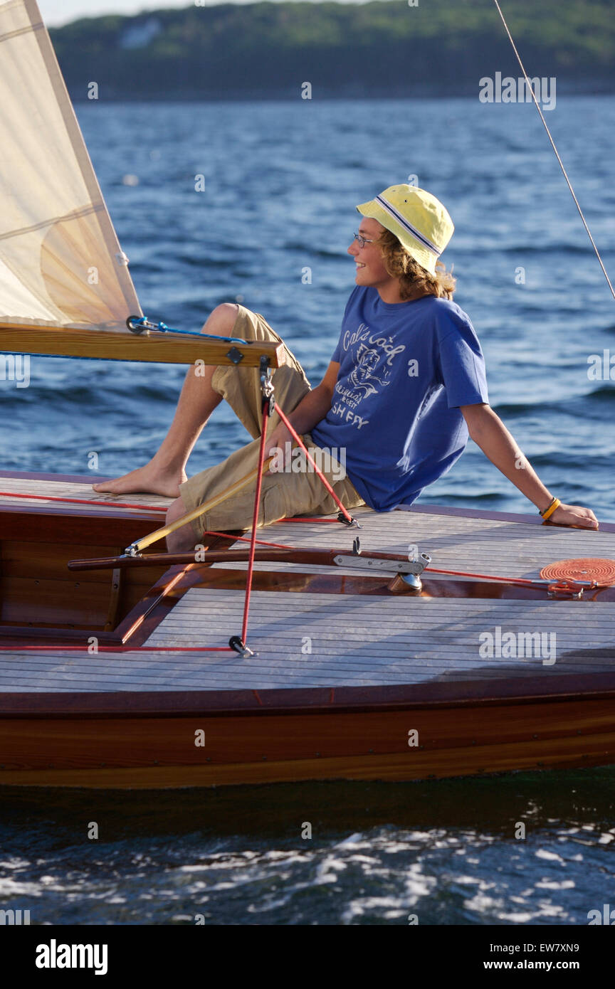 Boy sails hi-res stock photography and images - Alamy