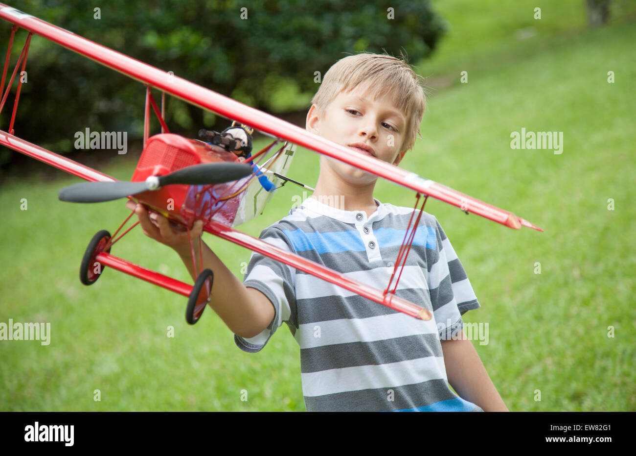 Child model airplane hi-res stock photography and images - Alamy