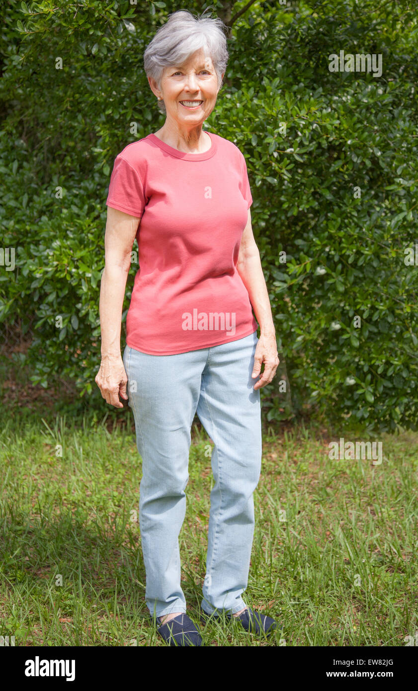 Senior elderly woman in park in Florida Stock Photo - Alamy