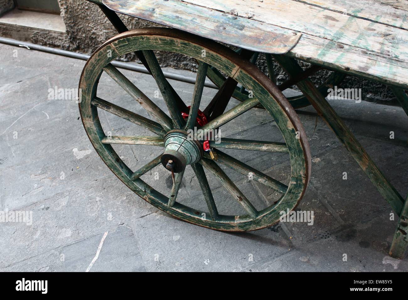 Detail of a cart by hand, made of wood Stock Photo - Alamy